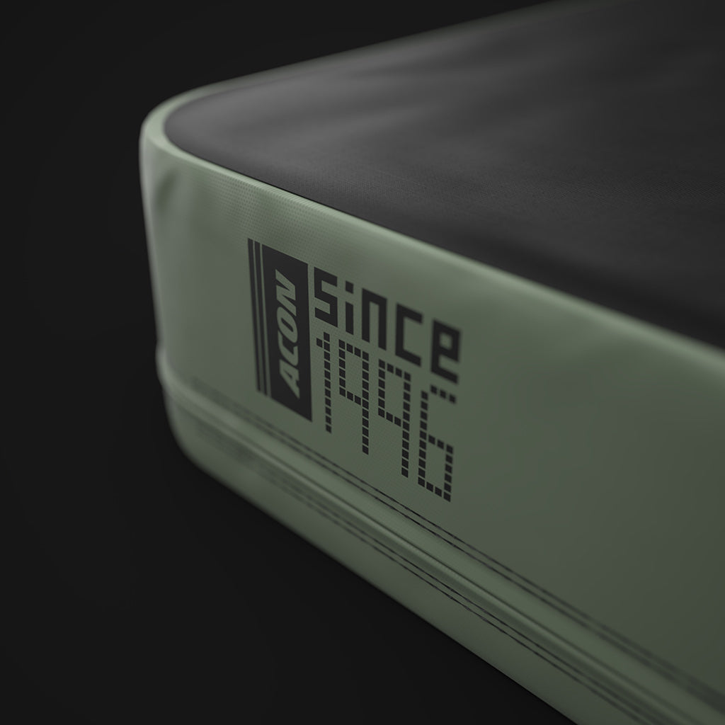 The Acon Crash Mat | Soft, Supported Landings for Big Leaps – Acon EU